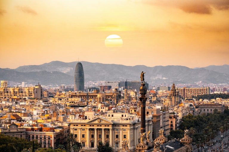 The 5 Biggest Cities in Spain: A Guide to Amazing Destinations - Dave ...